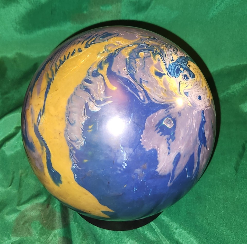Storm Summit Bowling Ball 15 lbs Preowned 3 9/16 Inches Span | eBay