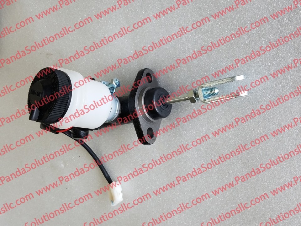 MASTER CYLINDER 91346-40300,93146-02500,91346-20300 | eBay