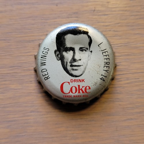 1964-65 Larry Jeffrey Coke NHL Bottle Cap Red Wings Coca-Cola Original ...