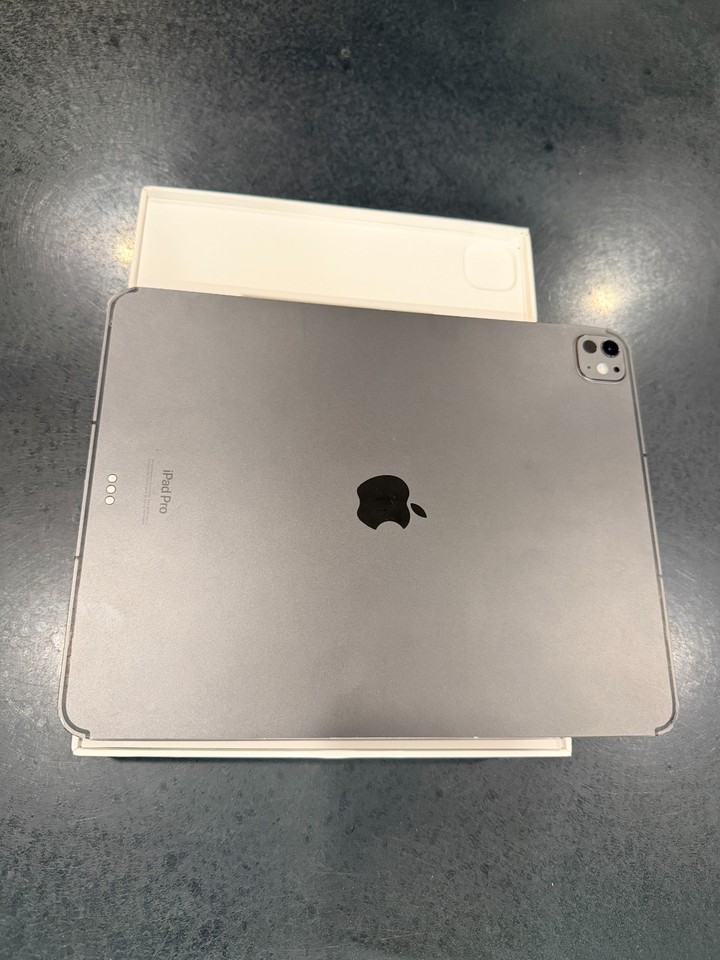 Apple iPad Pro 13" (M4) A2926 256GB WiFi + 5G Space Gray Crack Screen ...