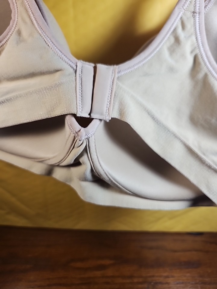 NWT Bali All Around Comfort Wirefree Style 3463 Nude 36D Bra ...