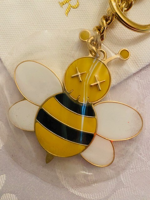 VERY RARE DIOR X KAWS 2019 Runway Show Bee Keychain/Bag Charm | eBay