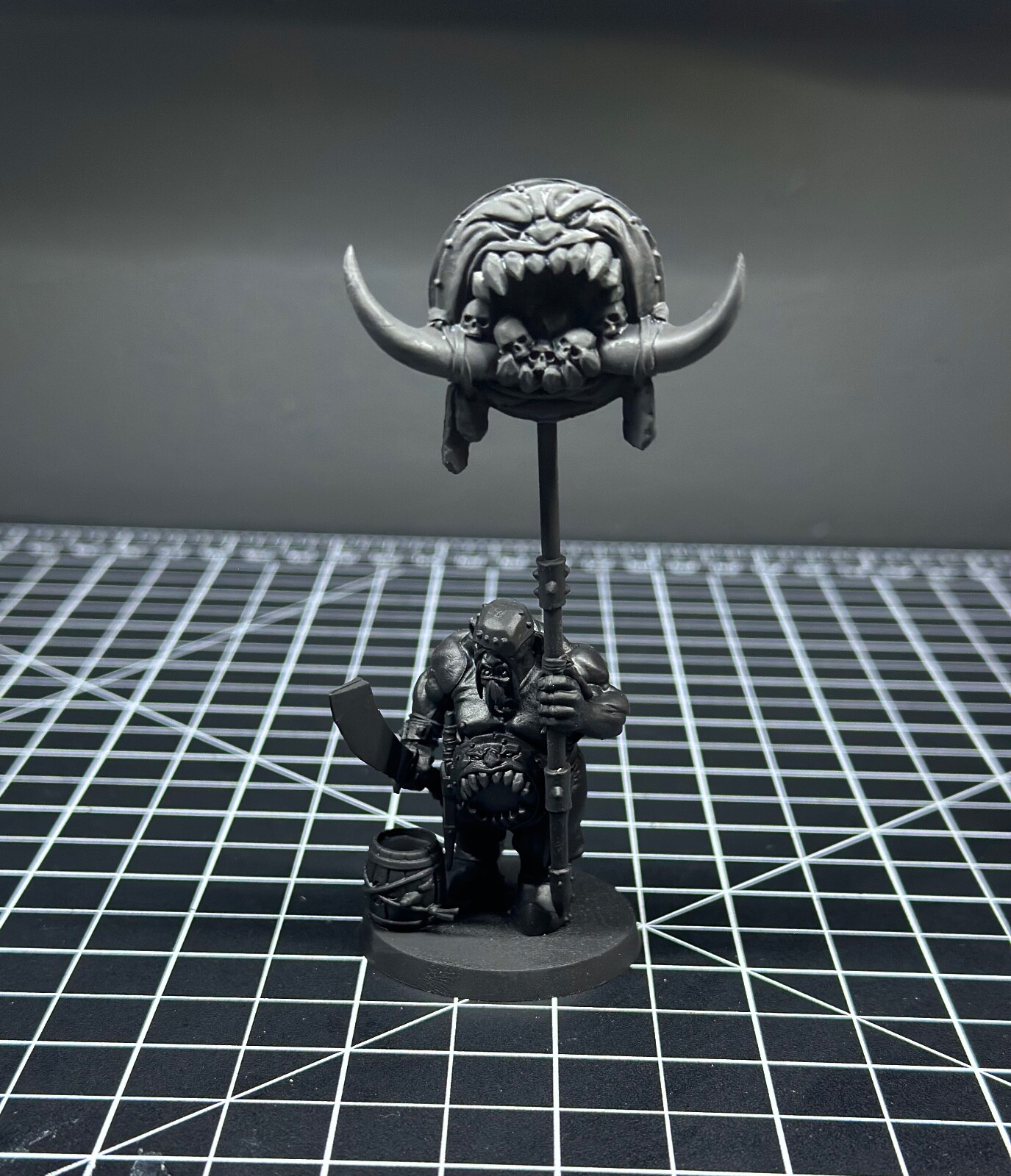 Ogre Bannerman Warhammer Age of Sigmar: Ogor Mawtribes Ironguts AOS Old ...