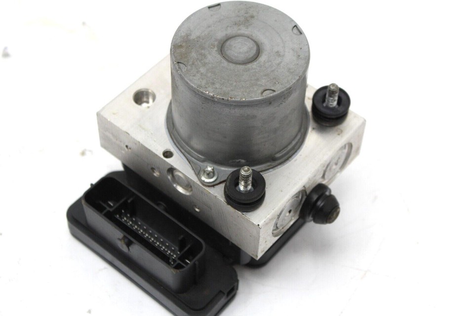2015-2016 Chrysler 200 ABS Anti Lock Brake Pump & Module P68267002AC ...