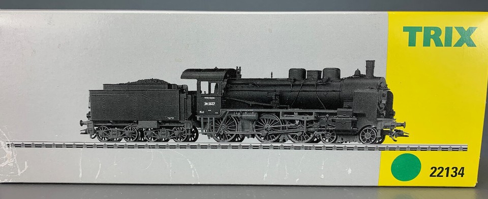 Trix H0 22134 BR 38 DRG Passenger Locomotive w/Tender HO1469 | eBay