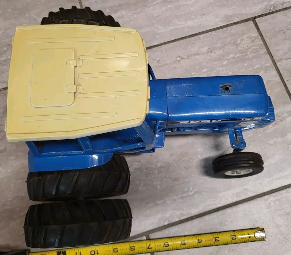 Vintage 1960s Large 13" Long 1:12 Ertl Ford Farm Tractor TW15 , Missing ...
