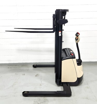 Forklifts - Walk Behind Lift