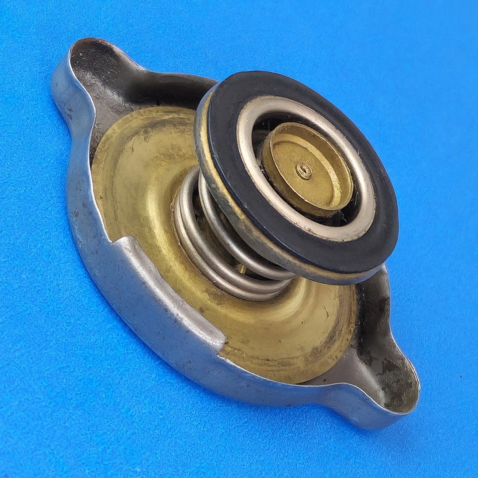 1966-1972 Corvette Radiator Cap AC RC-15 15# GM 3886273 Original ...