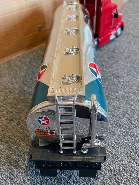 New-Ray Peterbilt CALTEX Semi & Tanker Trailer | eBay
