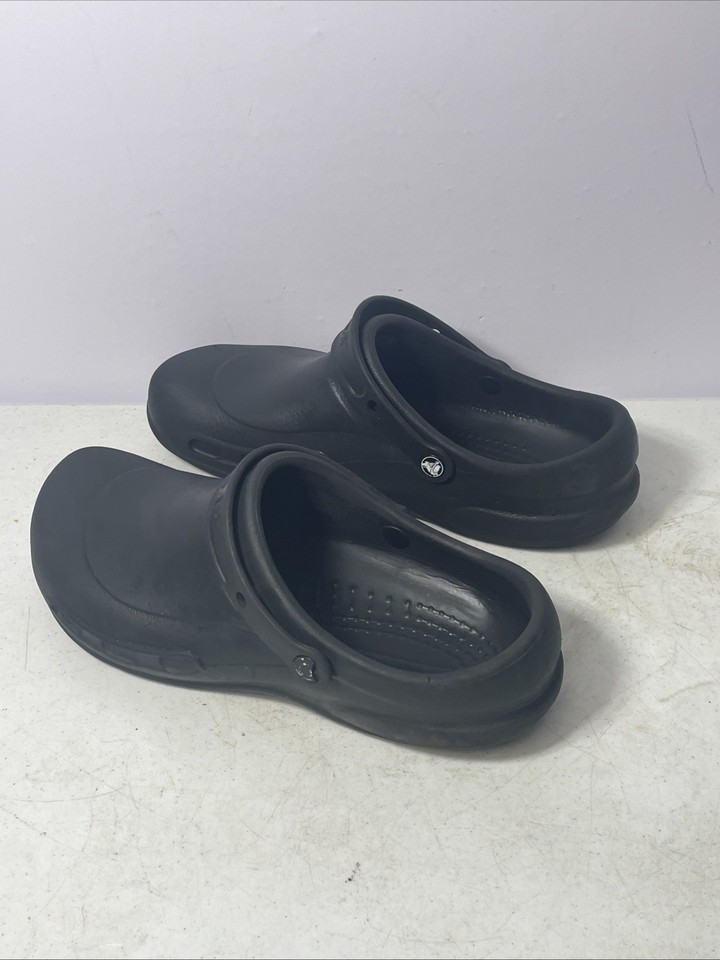 Crocs Classic Mens 12 Medium Black Good Condition unisex no slip solid ...
