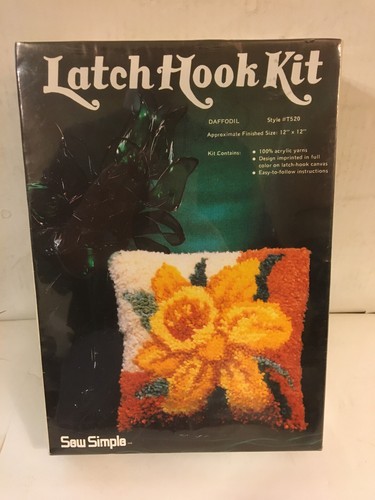 1979, New, Sew Simple Latch Hook Kit, Daffodil Pillow 12" by 12 ...