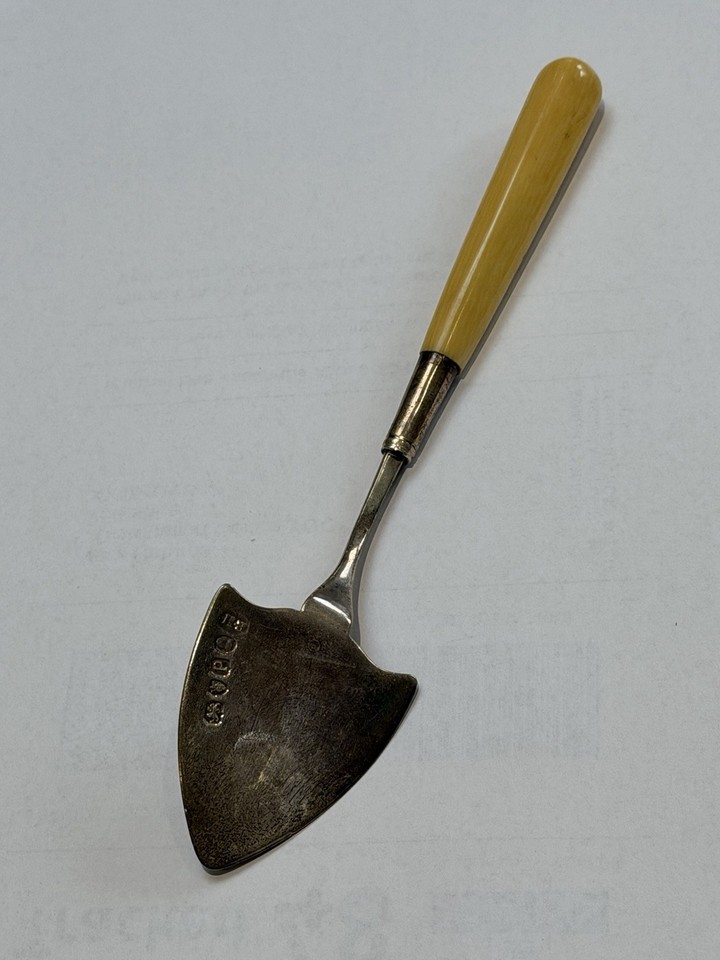 Robert Hennell II Georgian Silver Small Shovel / Trowel Shape Server ...