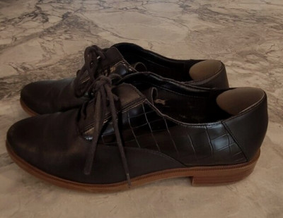 CLARKS Somerset Black Leather/Mock Croc Oxford Flats/Shoes;Lace-Up; 7 ...