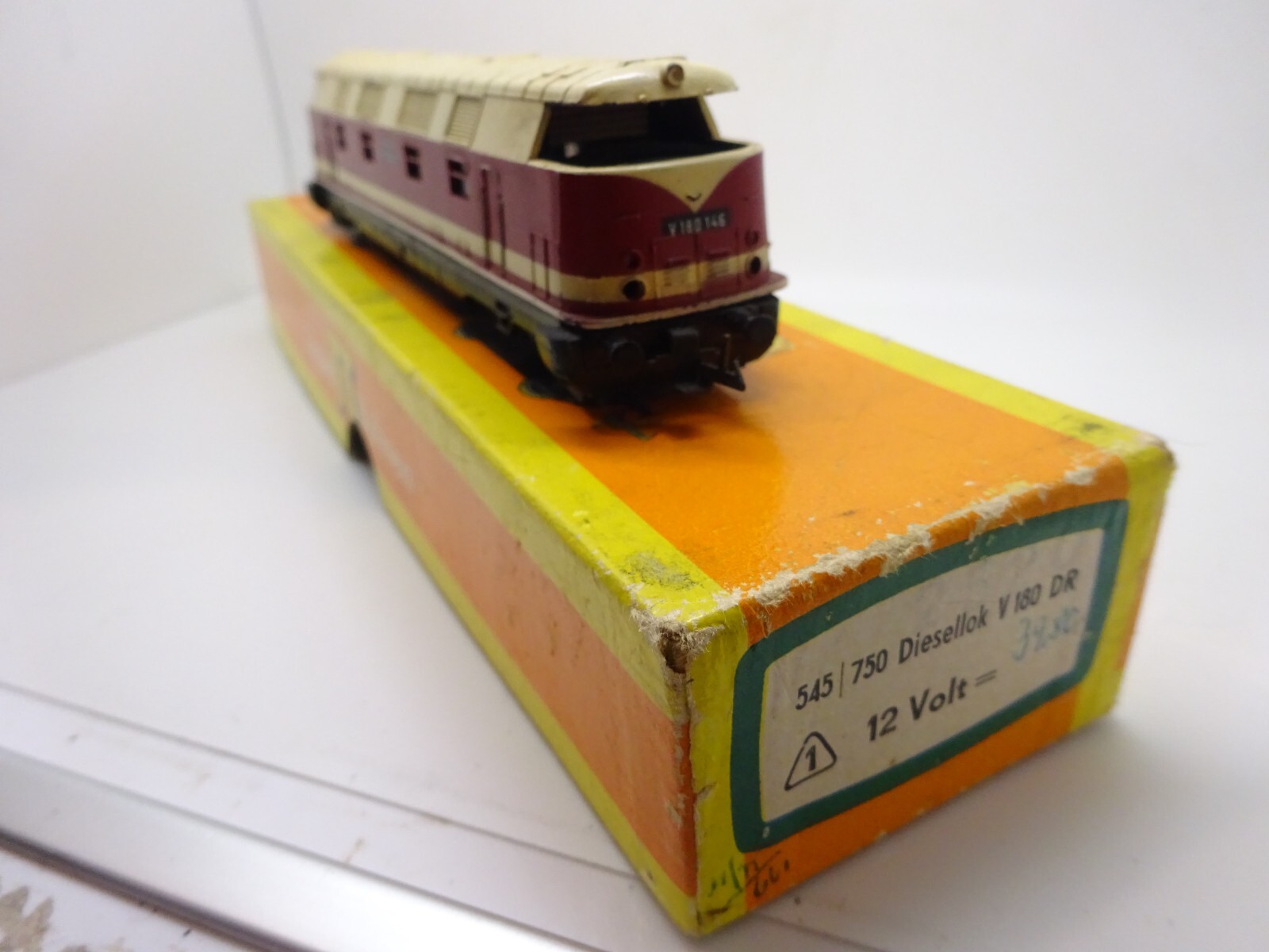 Zeuke BTTB Spur TT: Diesel-Lok DR V180 146, analog, mit Licht (OK18 ...