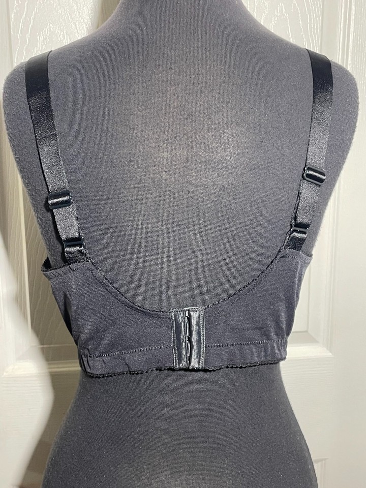 Elila Soft Cup Embroidered Bra Size 50G Black NWT Style 1301 Beautiful ...