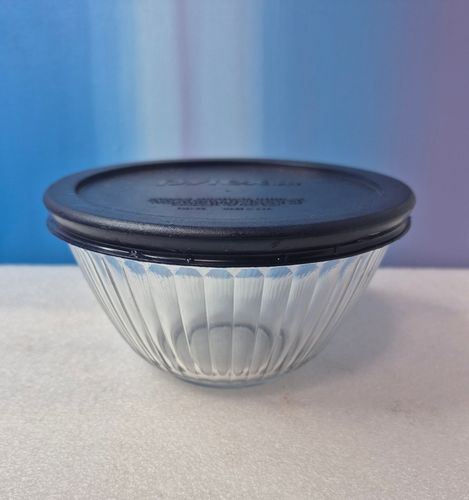 Pyrex 3 Cup Sculpted Ribbed Bowl Clear Ribbed Glass 7401-S With Lid ...