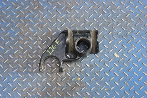 VOLVO SHACKLE HANGER P/N: 20538867 / 20538868 | eBay