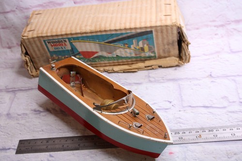 Vintage 1955 Wooden Boat in Original Box - Battery Powered Motorized ...