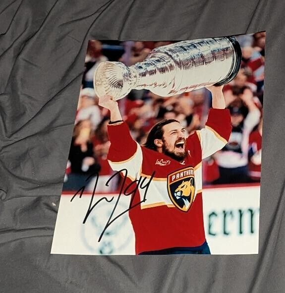 RYAN LOMBERG SIGNED FLORIDA PANTHERS 2024 STANLEY CUP 8X10 PHOTO WITH ...