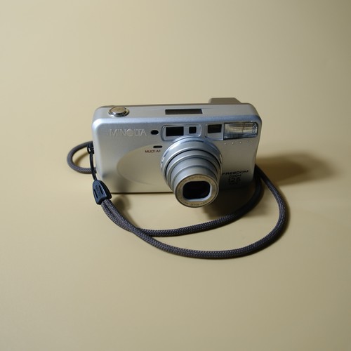 Minolta Freedom Zoom 125 Date 35mm Point Shoot Camera. Tested. Works ...