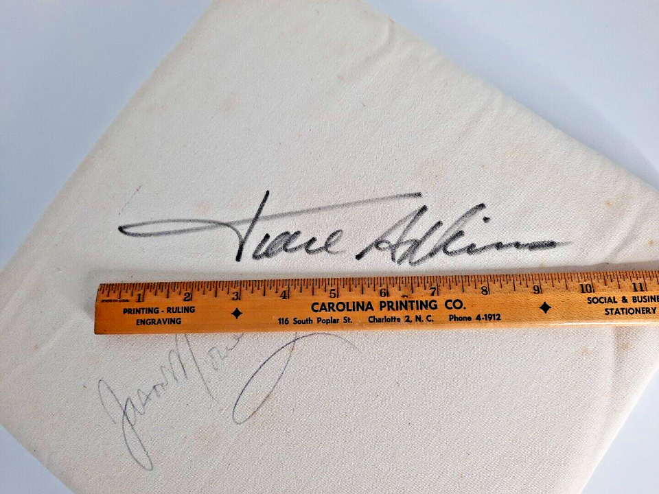 Trace Adkins Autograph Ryman Auditorium Cushion Huge 10" Signature ...