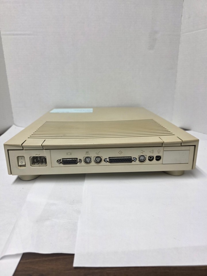 Apple Macintosh Quadra 605 Vintage Computer Powers On | eBay