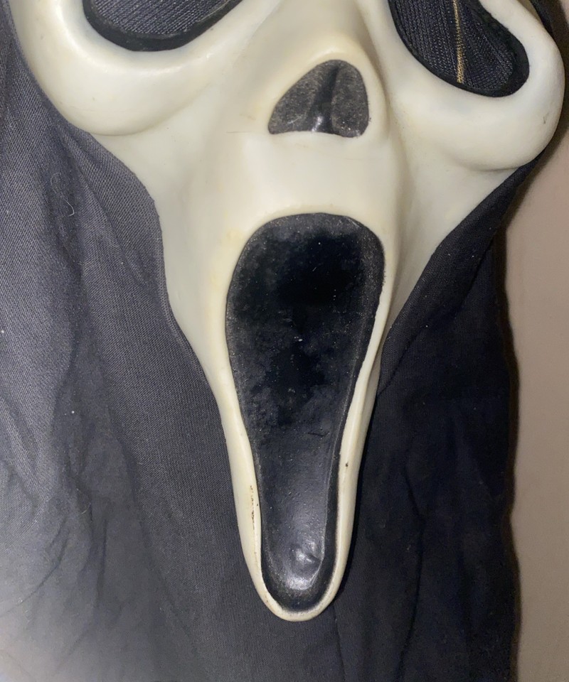 Vintage Fun World Div. Gen 1~Scream Ghostface Bib Halloween Mask -3 Dot ...