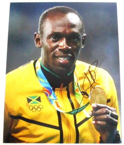 Usain Bolt With His Olympic Gold Medal Original Hand Signed Photo COA ...