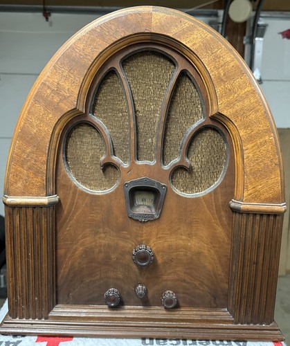 PHILCO MODEL 70 BABY GRAND CATHEDRAL RADIO PLAYING ACROSS THE BAND. | eBay