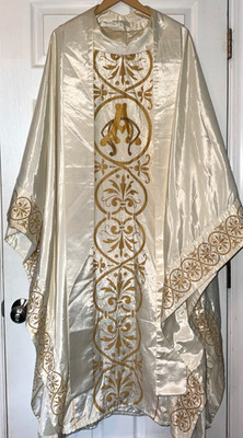 STUNNING CATHOLIC PRIESTS IVORY & GOLD CHASUBLE & STOLE | eBay