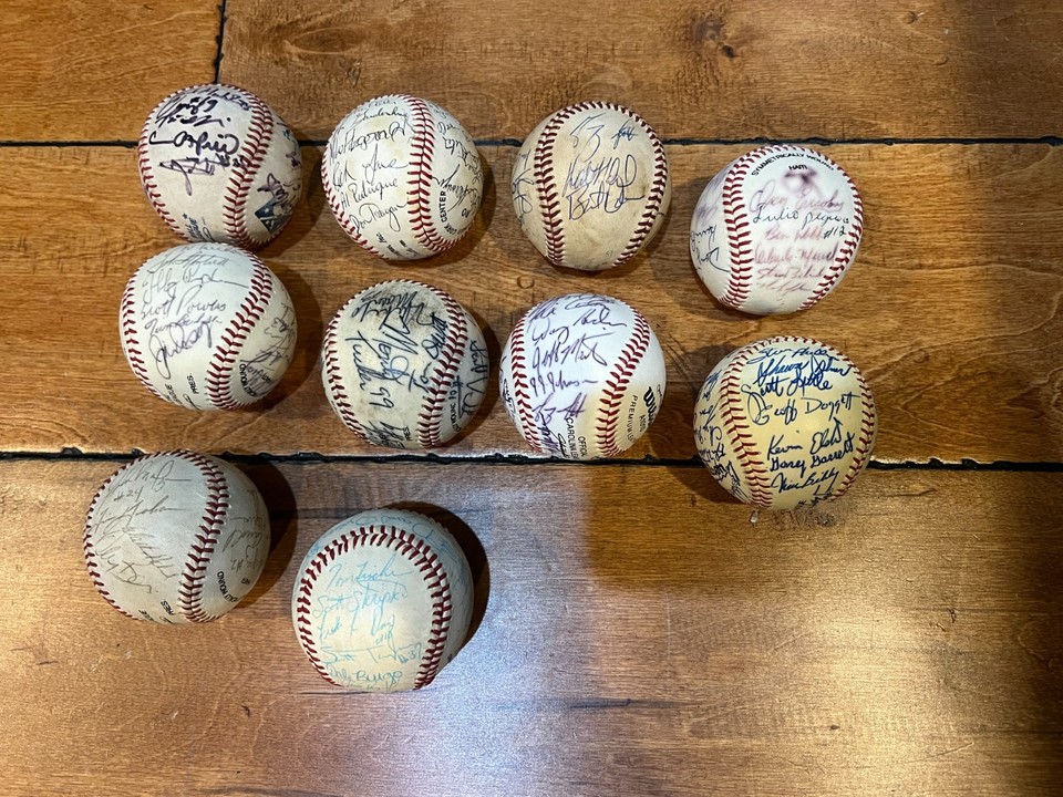 LOT OF (10) 1970'S 1980'S 1990'S LYNCHBURG METS TEAM SIGNED BASEBALLS ...