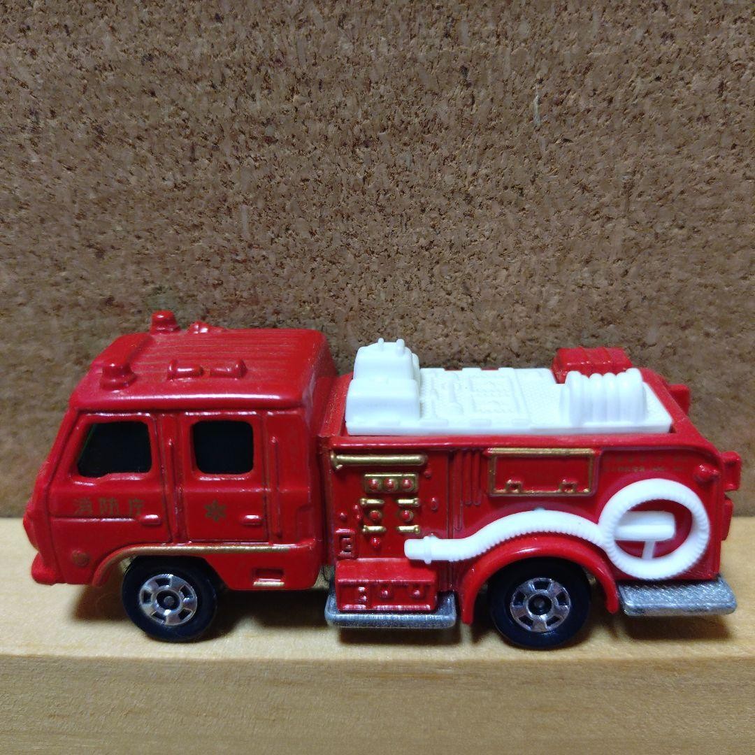 Tomica Red Fire Engine Miniature Car with Hose - Detailed Design | eBay ...