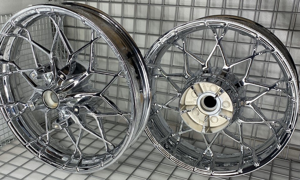 HARLEY PRODIGY TOURING CHROME WHEELS 2020-22 ROAD GLIDE OEM MAG ...
