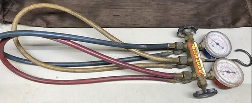 Yellow Jacket AC Manifold Gauge Set With Charging Hoses - R-22/R-12/R ...