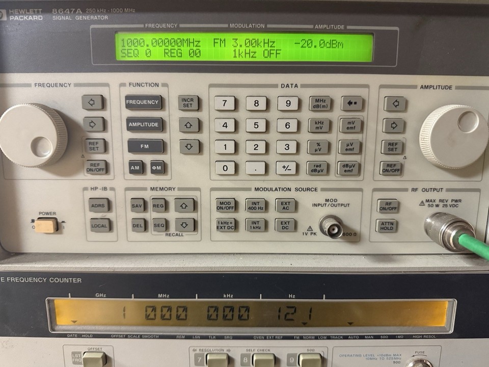 HP / Agilent 8647A 250kHz-1GHz Signal Generator Read Tested | eBay