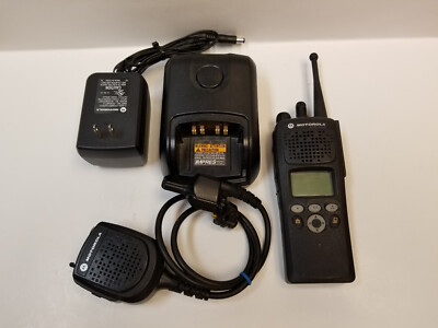 Motorola XTS2500 800MHZ Model 2 PORTABLE RADIO WITH PSM MIC ANTENNA ...