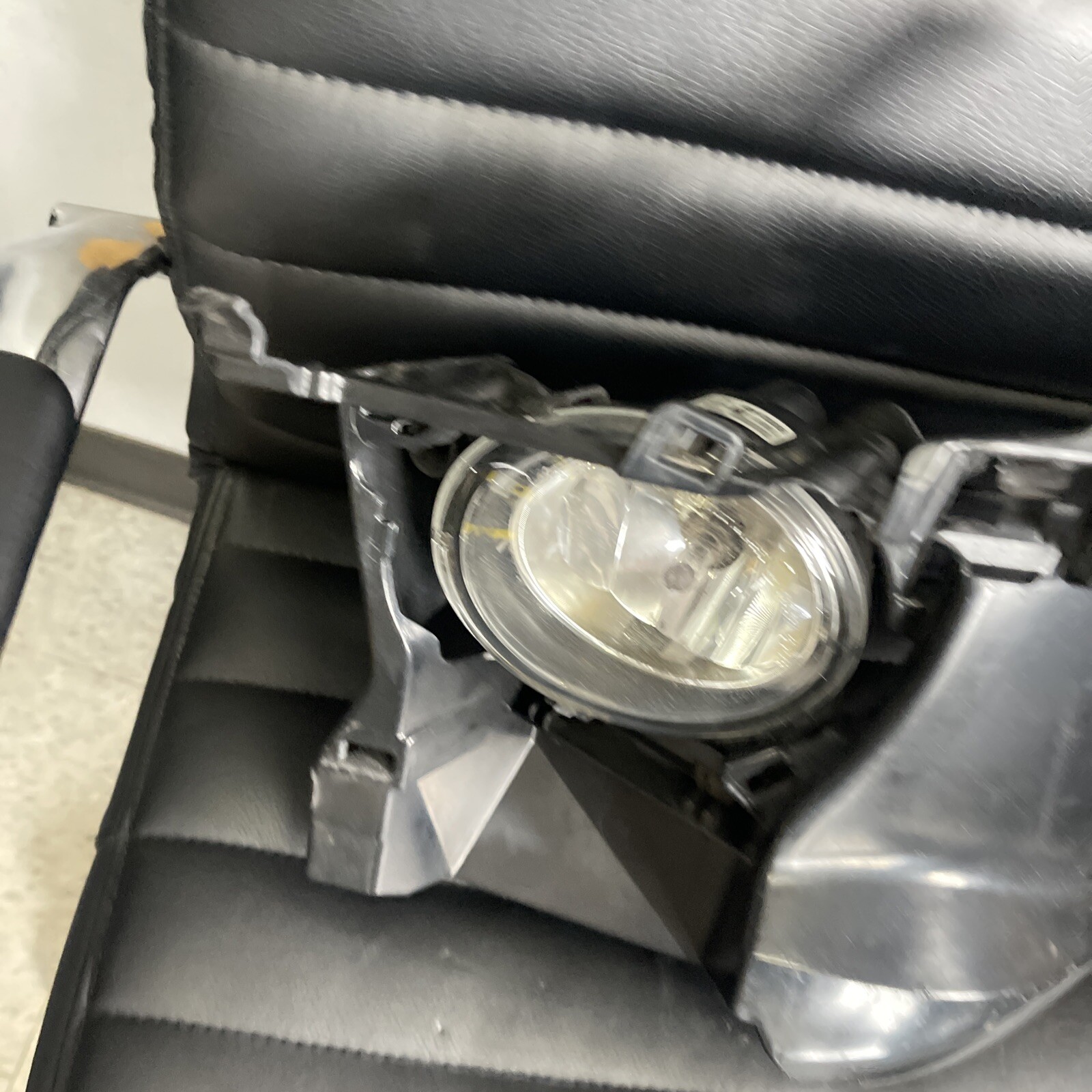 2011-2015 BMW 328i 335i F30 Fog Light Support Bracket Left Driver ...