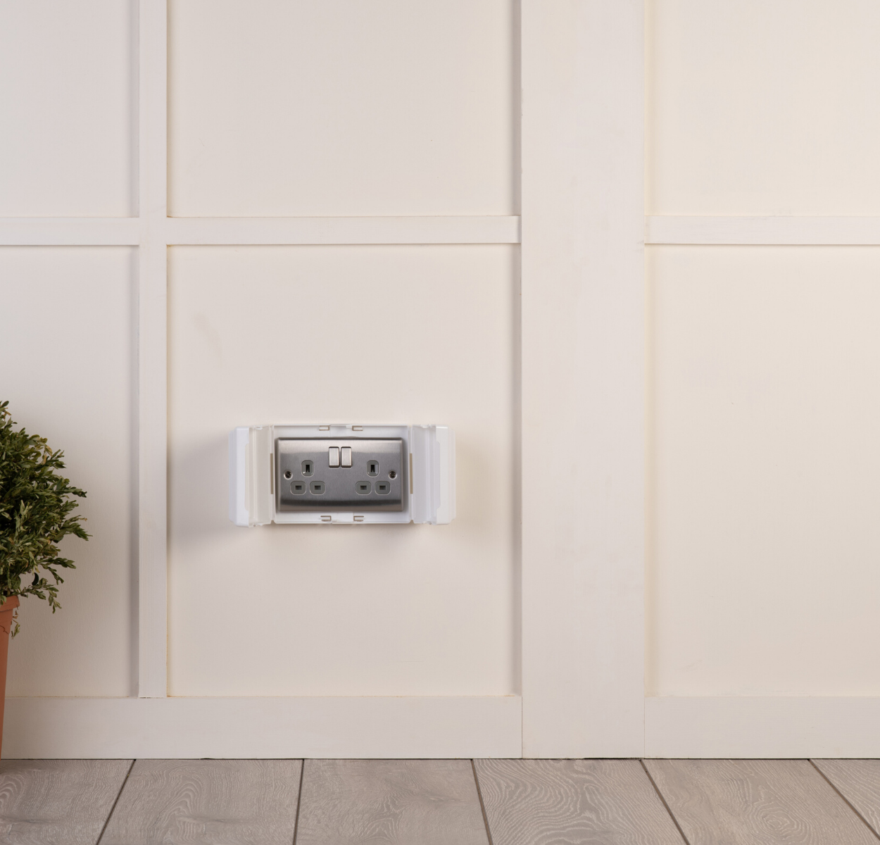 Cardea Solutions SocketLoc Twin Socket Protector Lockable Plug Cover Baby Safety | eBay.de