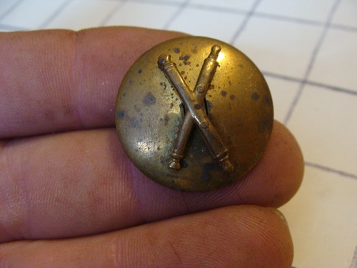Original Vintage BUTTON: MILITARY - Artillery Crossed Cannons Insignia ...