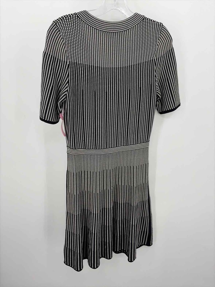 Pre-Owned Catherine Malandrino Black Size Medium Knee Length Short ...