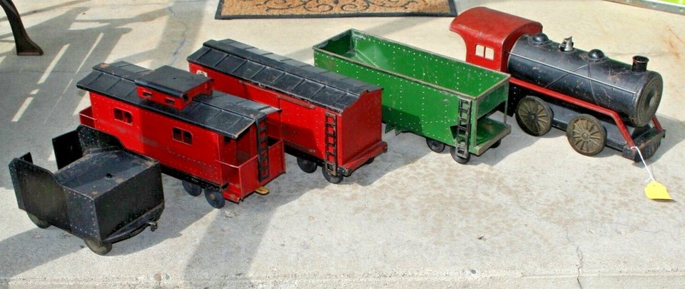 Vintage COR COR Train set 5 Piece Loco Tender Caboose Pressed Steel ...