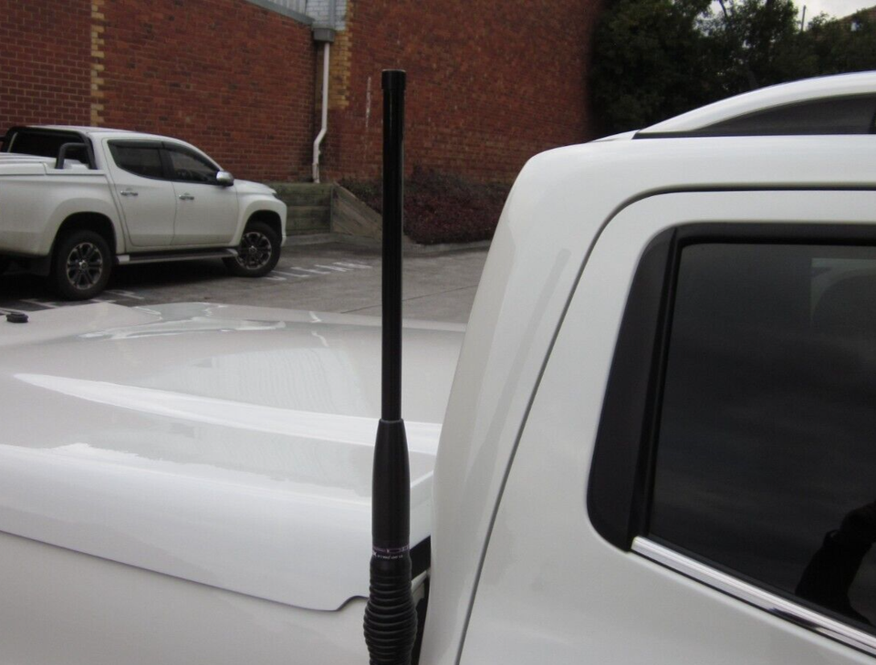 ORIGINAL SCORPION DX 3DBi HEAVY DUTY UHF CB 60CM STUBBY ANTENNA SUIT ...