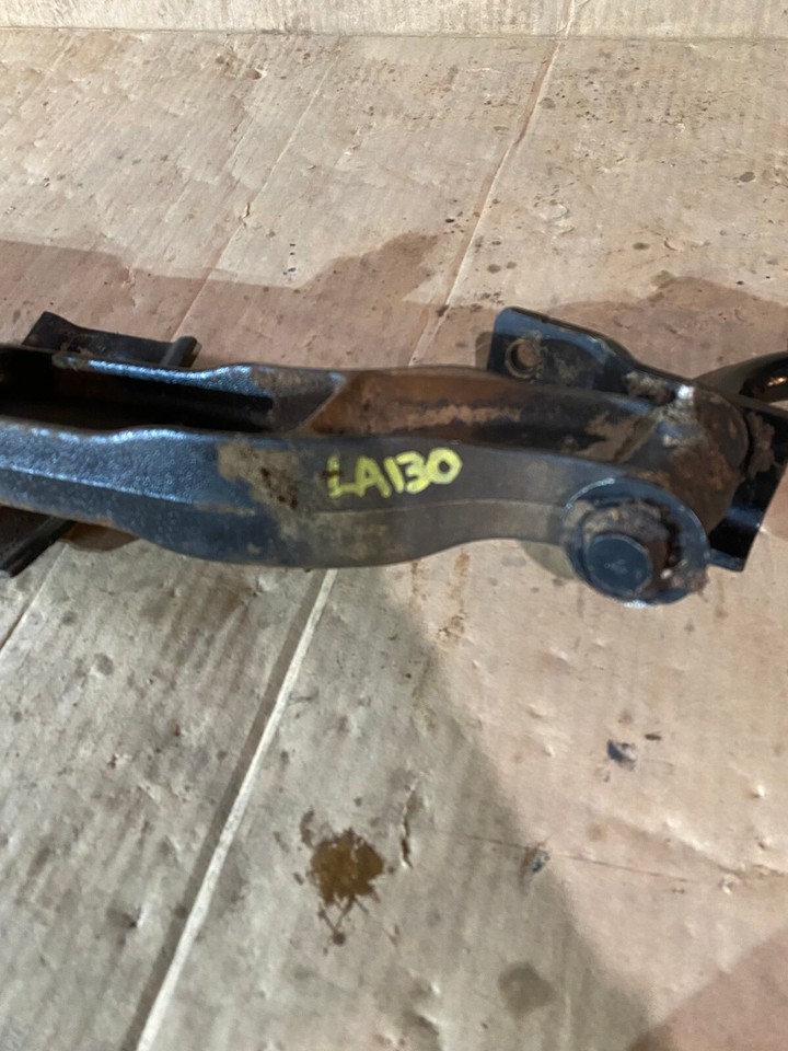 OEM John Deere Lawn Mower Front Axle & Spindles GX22093 LA125 LA130 ...