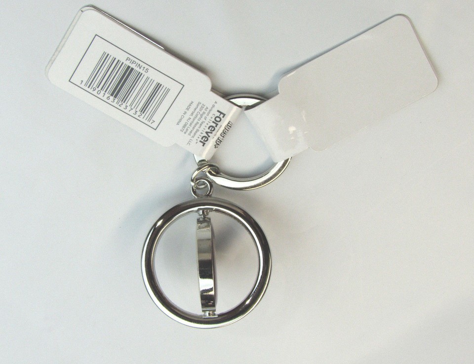 NCAA Kentucky Wildcats Spinning Logo Key Ring Keychain Forever ...