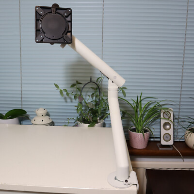 CBS Colebrook Bosson Saunders FLO Monitor Arm Stand With Desk Clamp ...