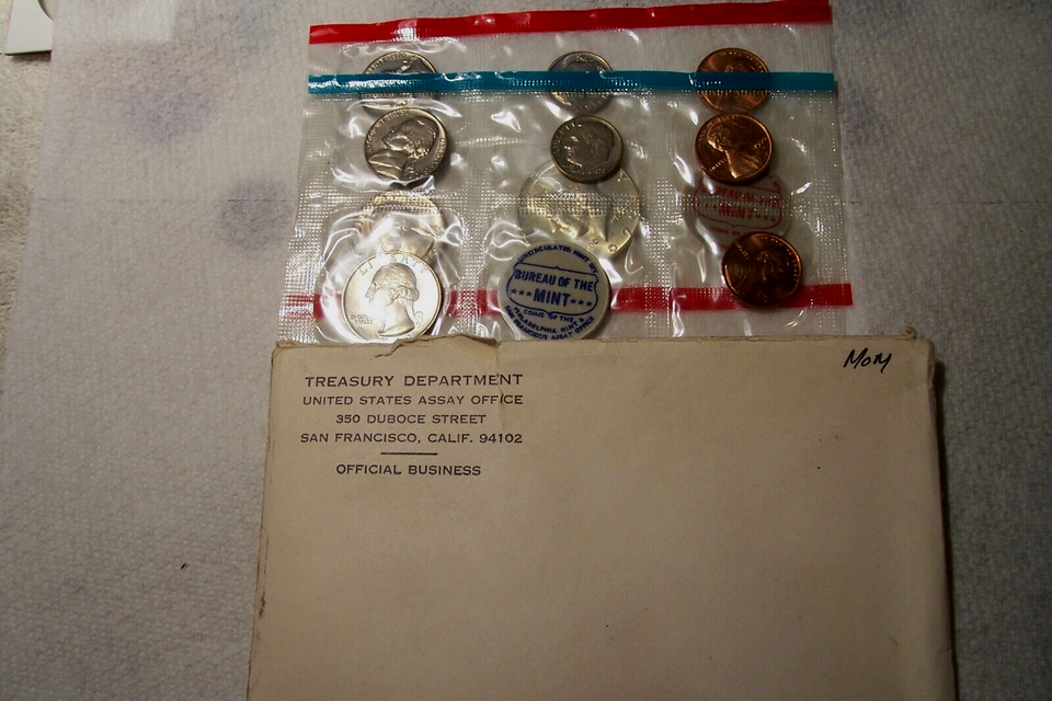 1970 Mint Set With 10 Uncirculated coins sealed with original envelope ...