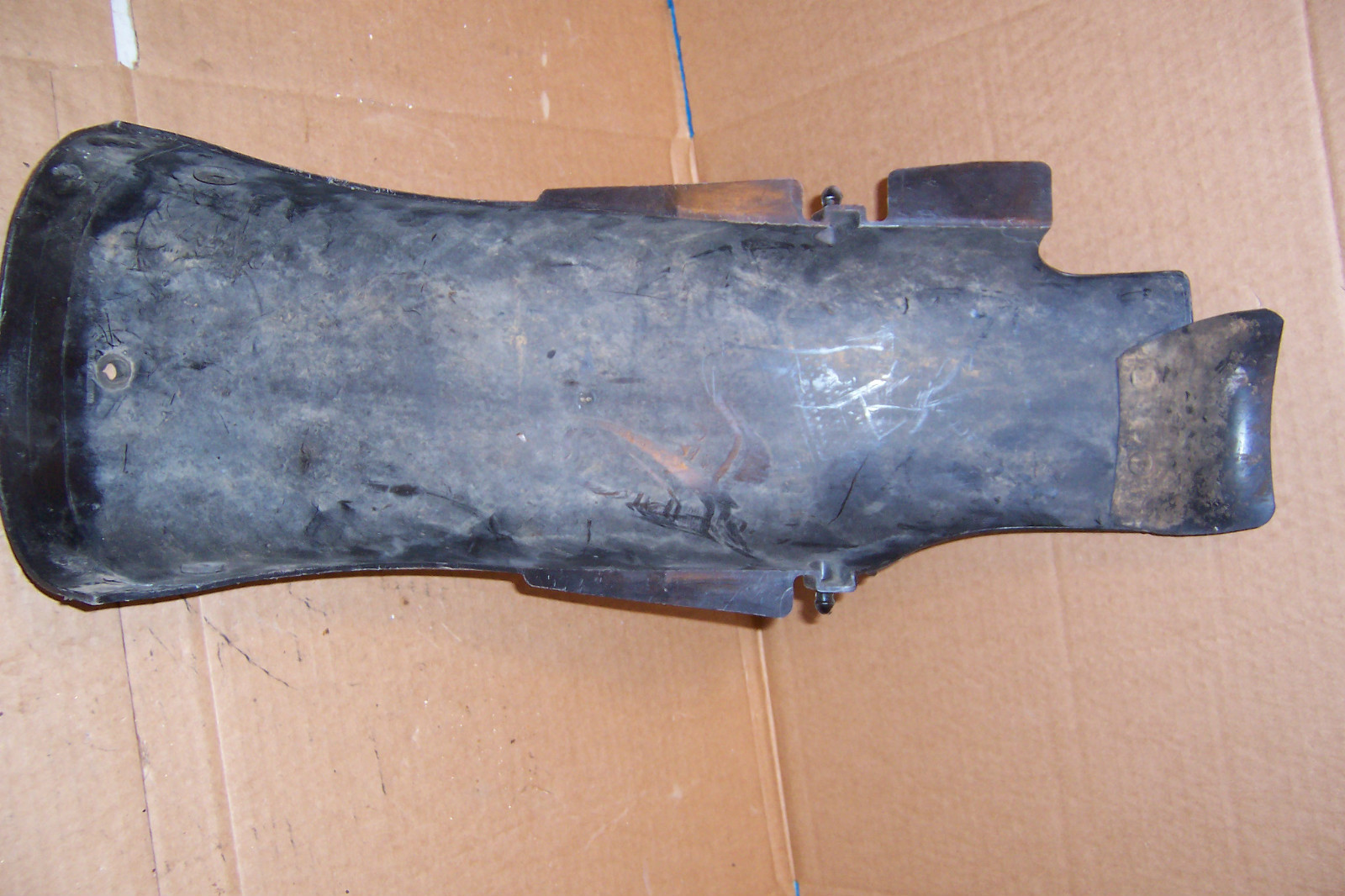 SUZUKI GS550 REAR INNER PLASTIC FENDER GS 550 L 63112-45200 jh GS550 | eBay