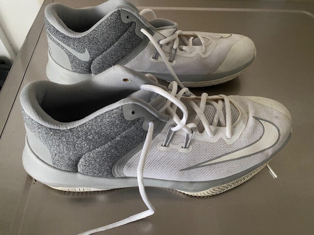 Size 13 - Nike Air Versatile 2 White Wolf Grey | eBay