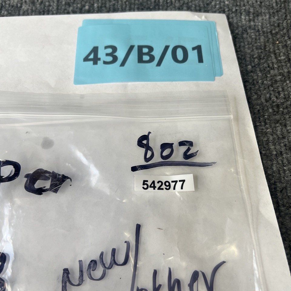 Hubbell 02216009 BDS53 Wide Range Single Eye Service Drop Grip Busdrop ...