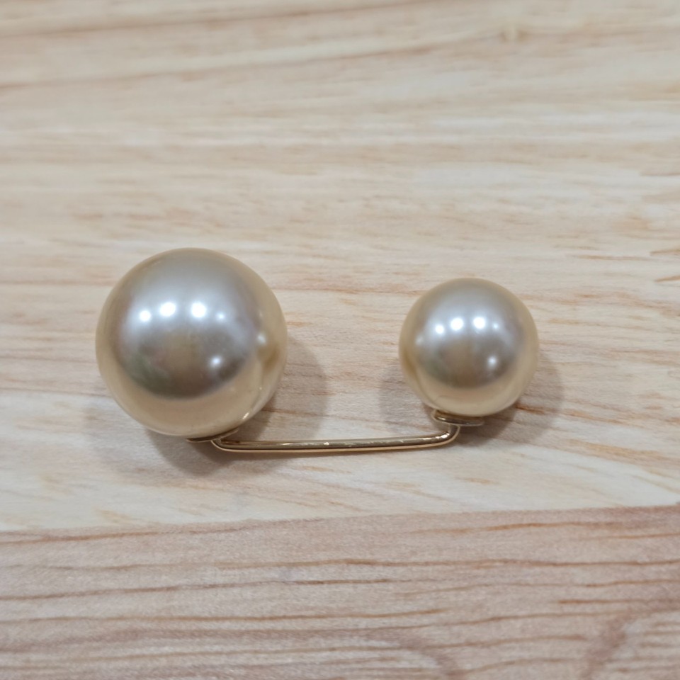 Champagne Pearl Brooch Pin Dress Waist Cincher Neckline Fabric Tuck ...